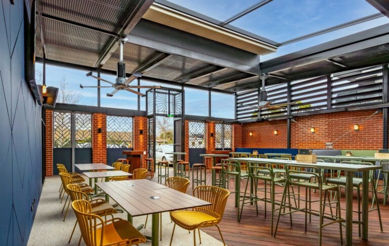 Hotel Royal - Your Local